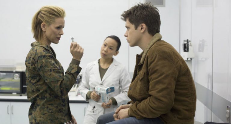 Film Review: The 5th Wave - ComiConverse